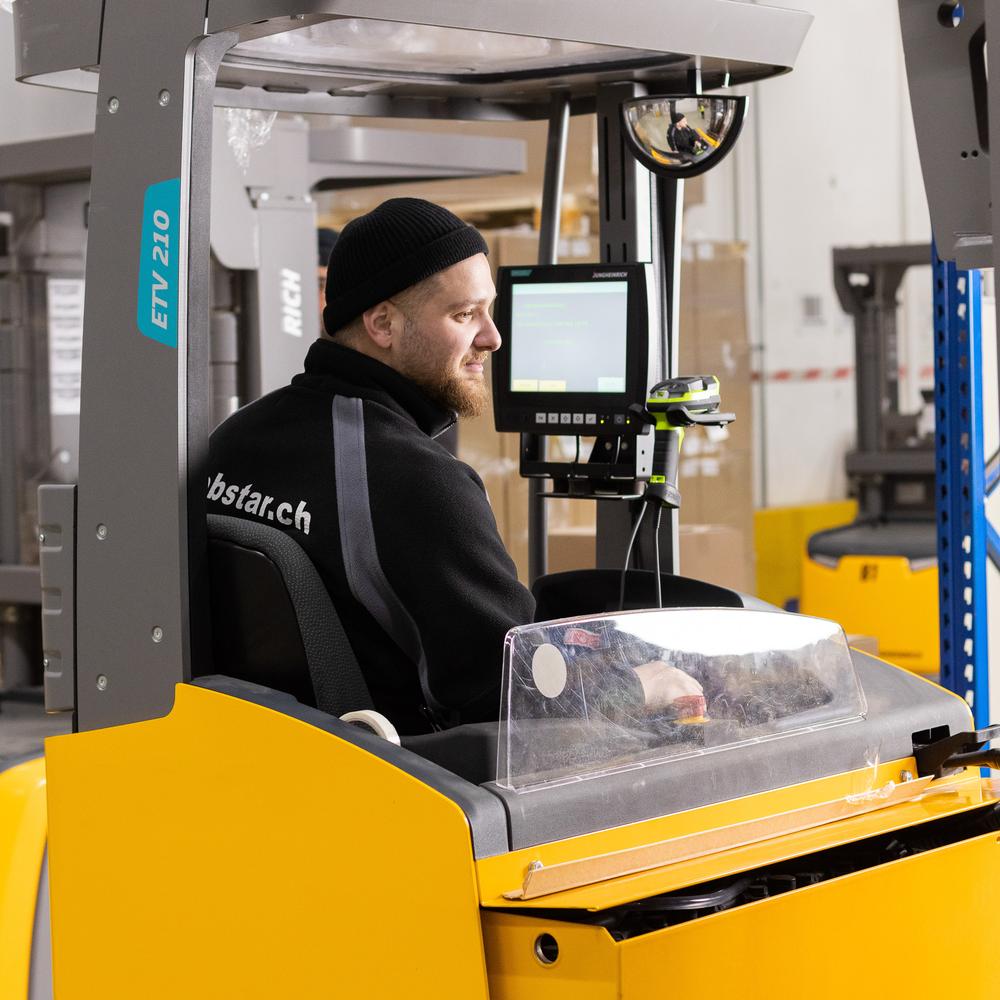 Verbrauchsartikel Hygiene Pflege Kiosk- und Shopartikel | Webstar AG